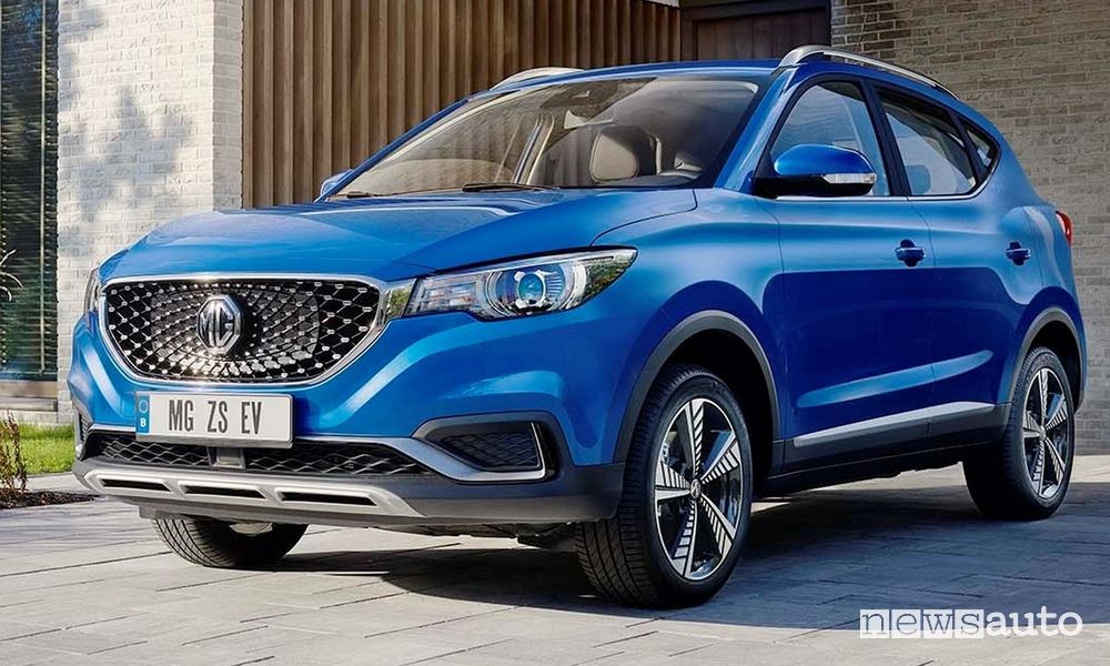 MG ZS EV caratteristiche batteria autonoma e prezzi del SUV elettrico low cost newsauto
