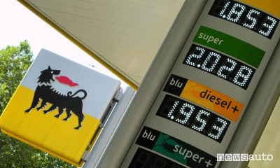 Prezzi più bassi di benzina, diesel e GPL: app e siti per risparmiare
