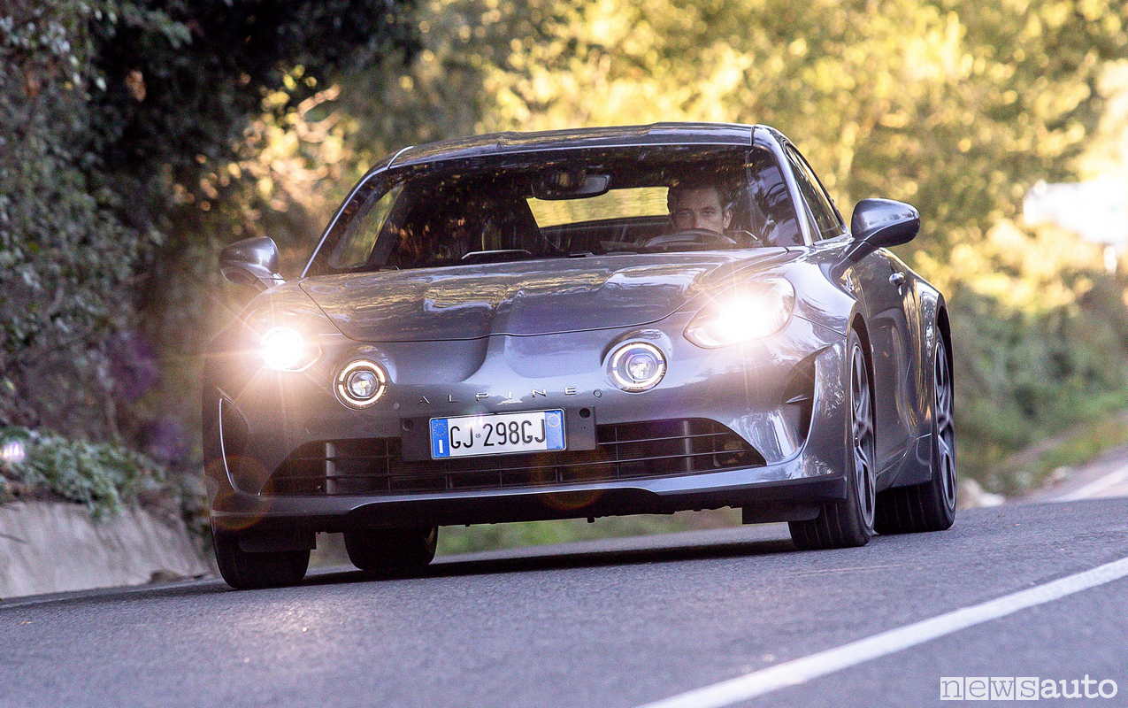 Alpine A110 GT, prova su strada come va