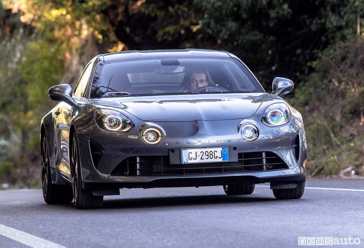 Alpine A110 GT, prova su strada come va