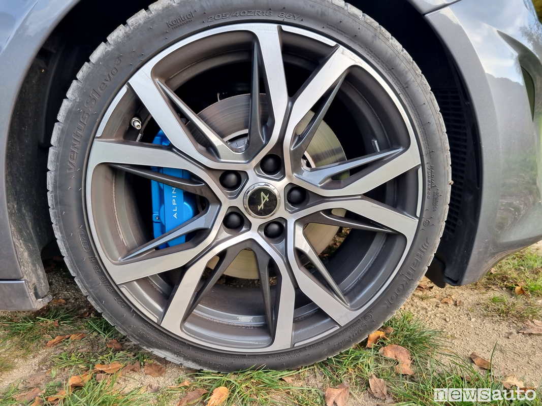 Alpine A110 GT, prova su strada come va