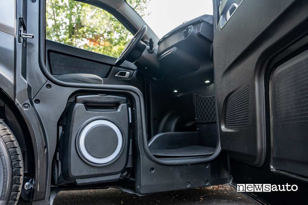 Microcar elettrica, Silence S04, come va, autonomia e prezzo