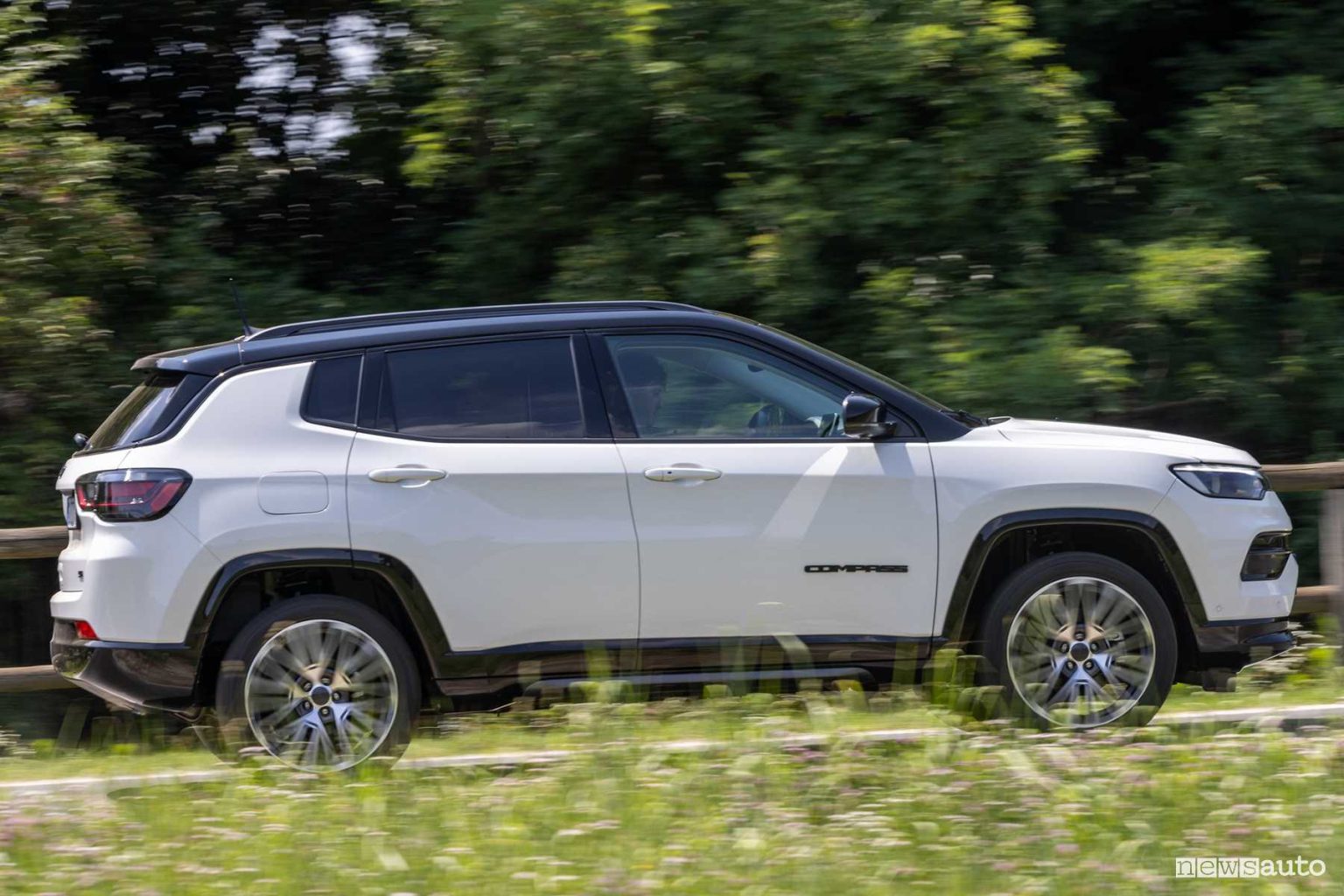 Jeep Compass ibrida cosa cambia, TEST PROVA motore e-Hybrid e 4xe