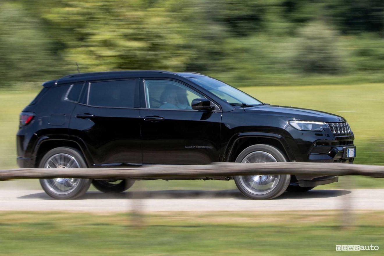 Jeep Compass ibrida cosa cambia, TEST PROVA motore e-Hybrid e 4xe