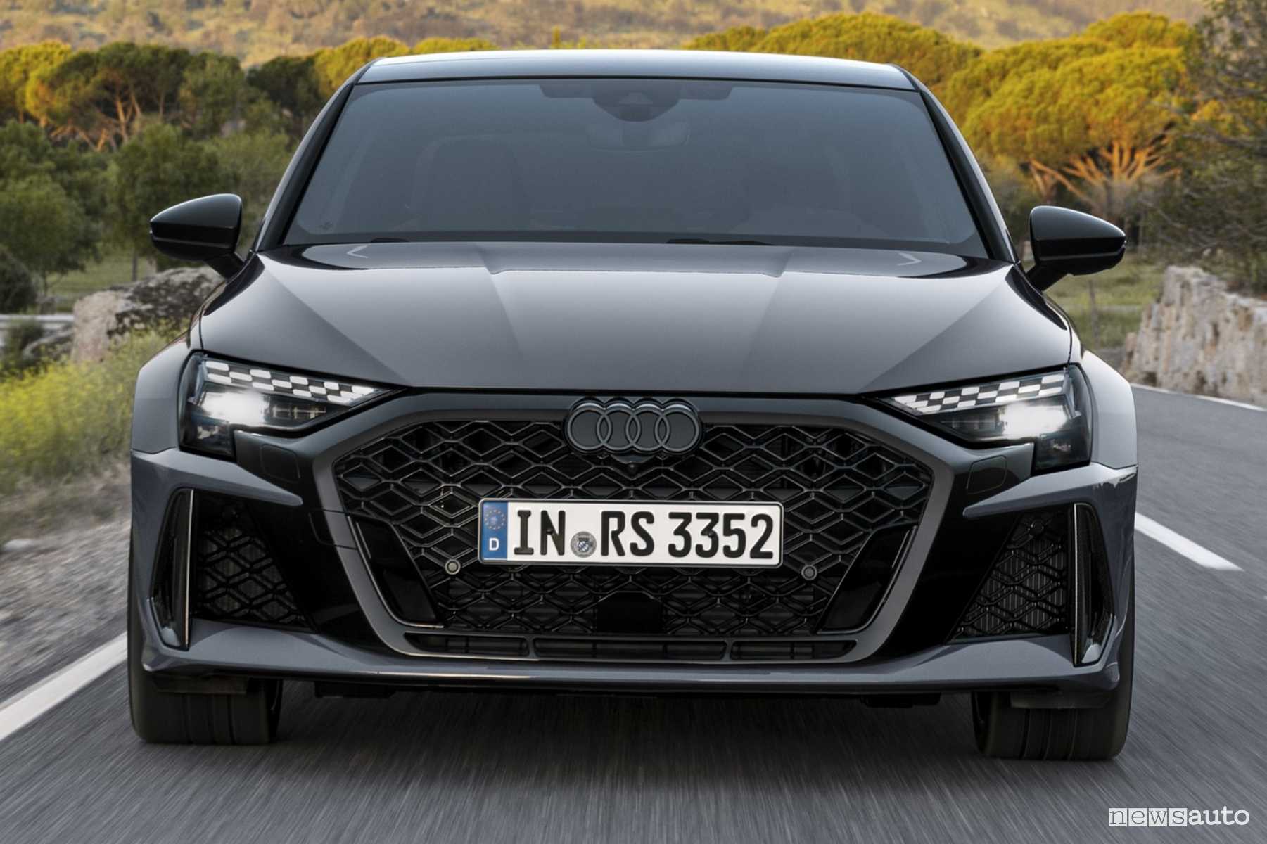 Nuova Audi RS3, caratteristiche, prestazioni e prezzo