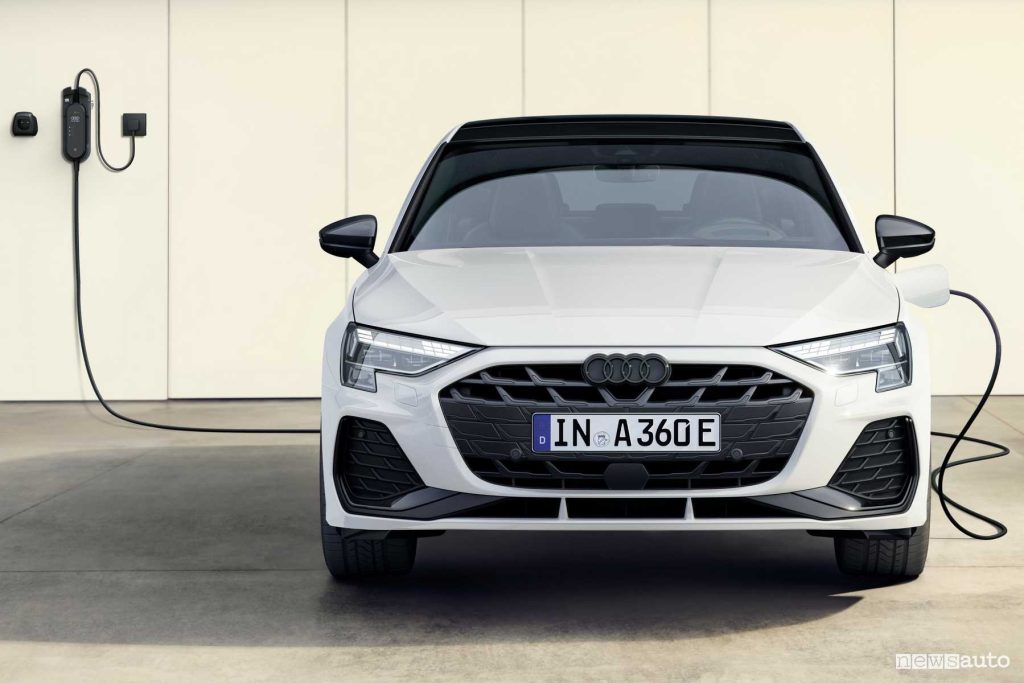 Audi A3 ibrida plug-in, Sportback e AllStreet, caratteristiche e prezzo