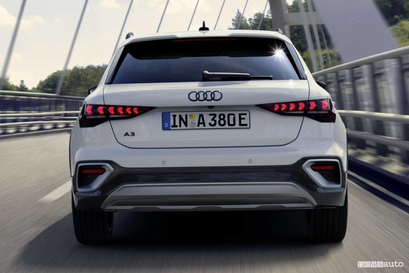 Audi A3 ibrida plug-in, Sportback e AllStreet, caratteristiche e prezzo