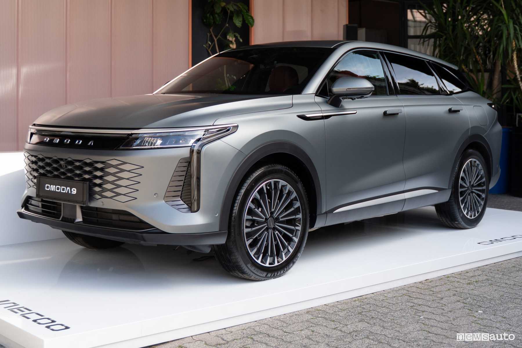 Omoda 9 in Italia, il SUV cinese con motore Super Hybrid System