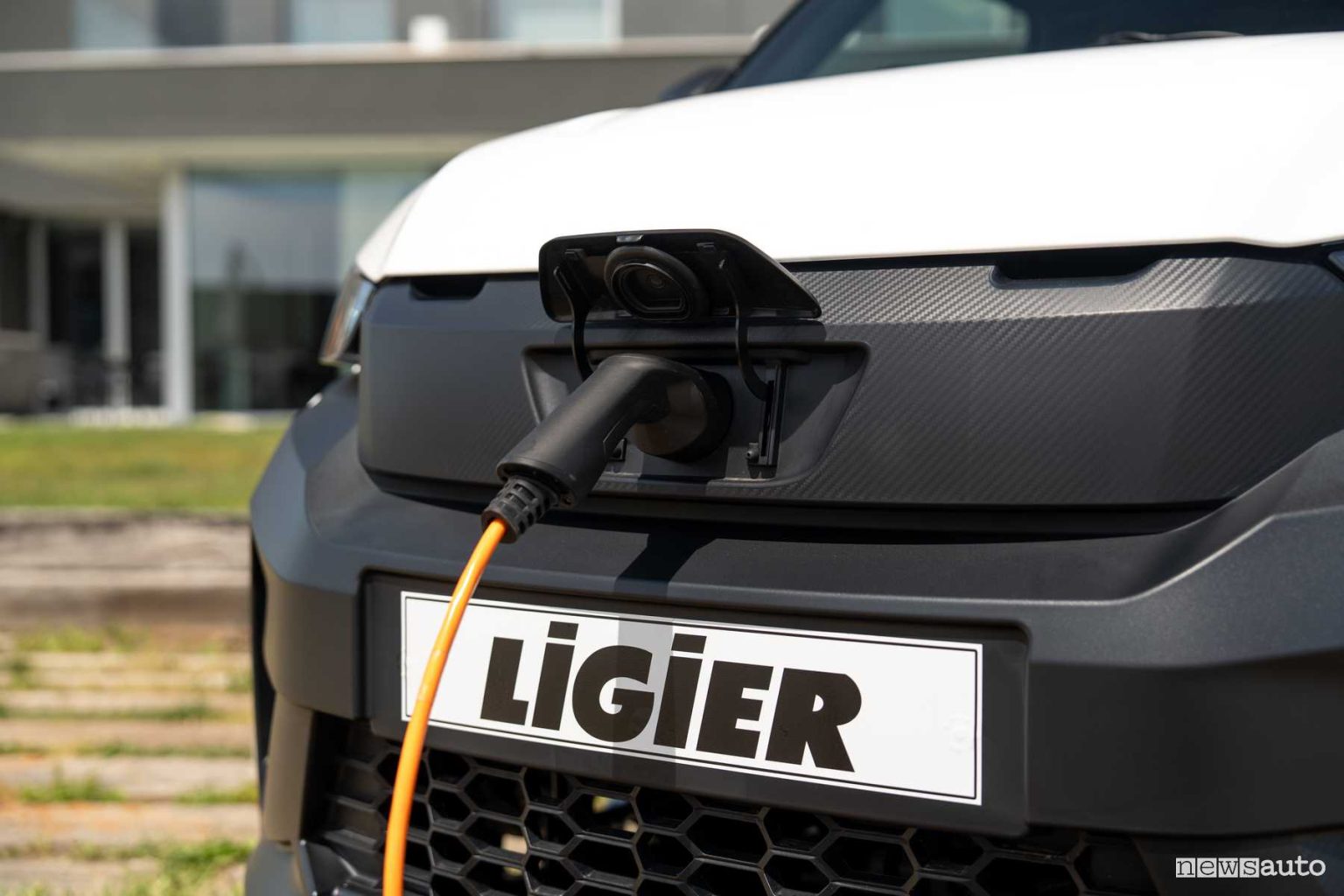 Ligier JS50, prezzi e caratteristiche della nuova microcar anche elettrica